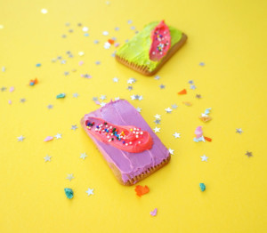 Fun with Neon Frosting | Mirror80