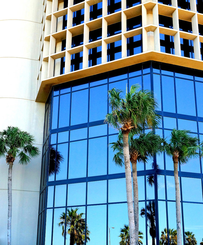 Your Guide to the Ultimate '80s Summer | Mirror80