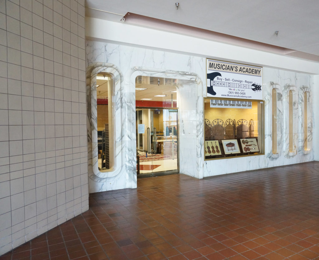 Sunrise Mall in Corpus Christi, TX | Mirror80