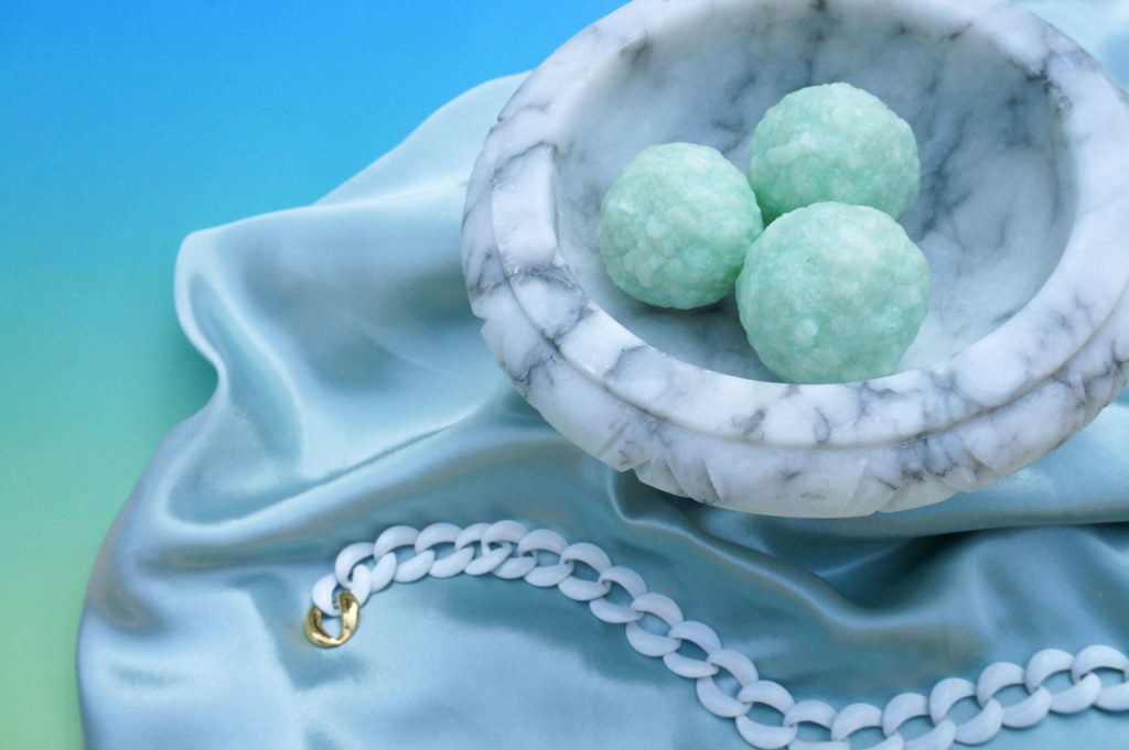 DIY Soap Balls | Mirror80