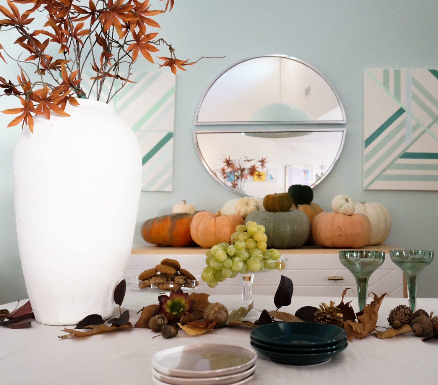 A Retro-Modern Fall Table | Mirror80